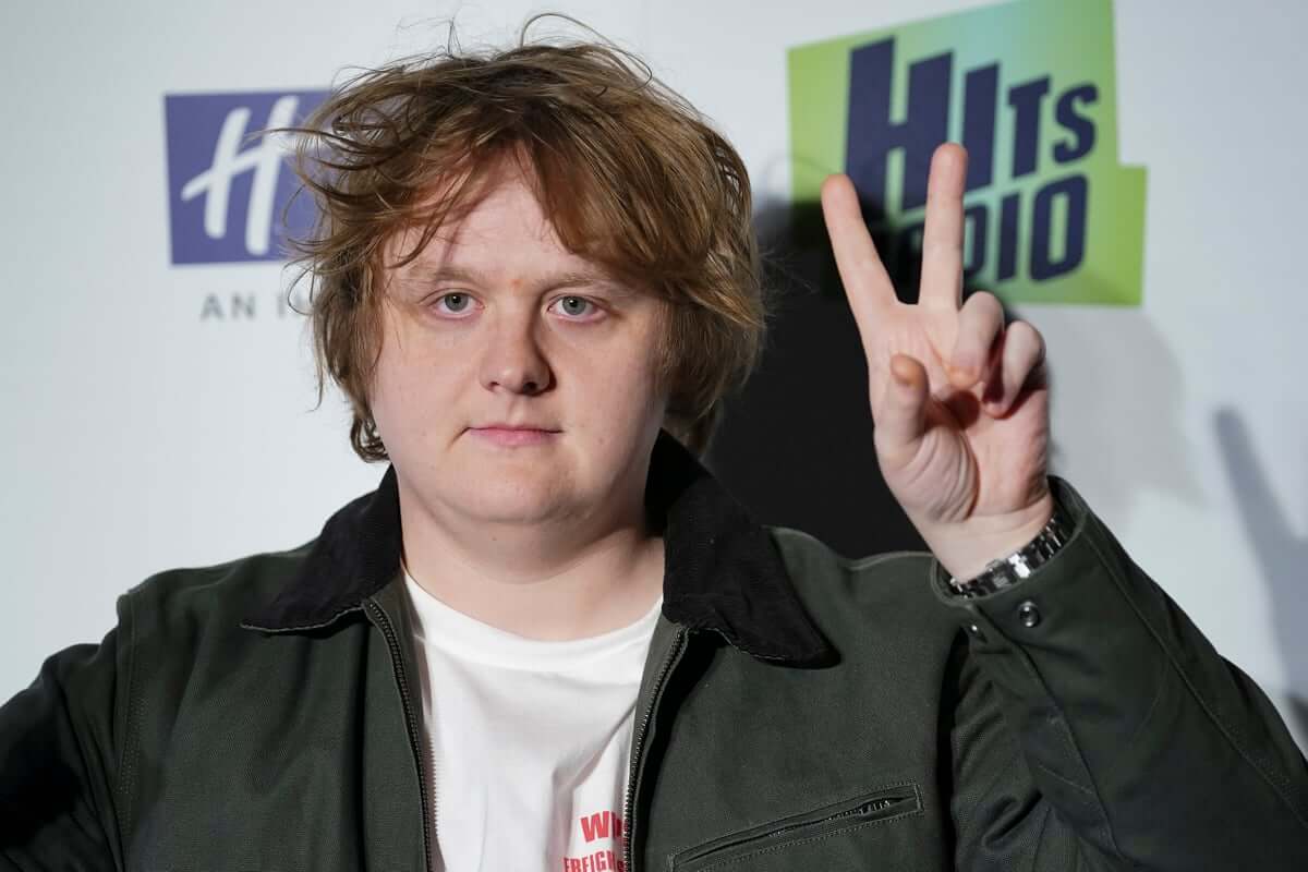 Lewis Capaldi - Pointless LYRICS - citiMuzik